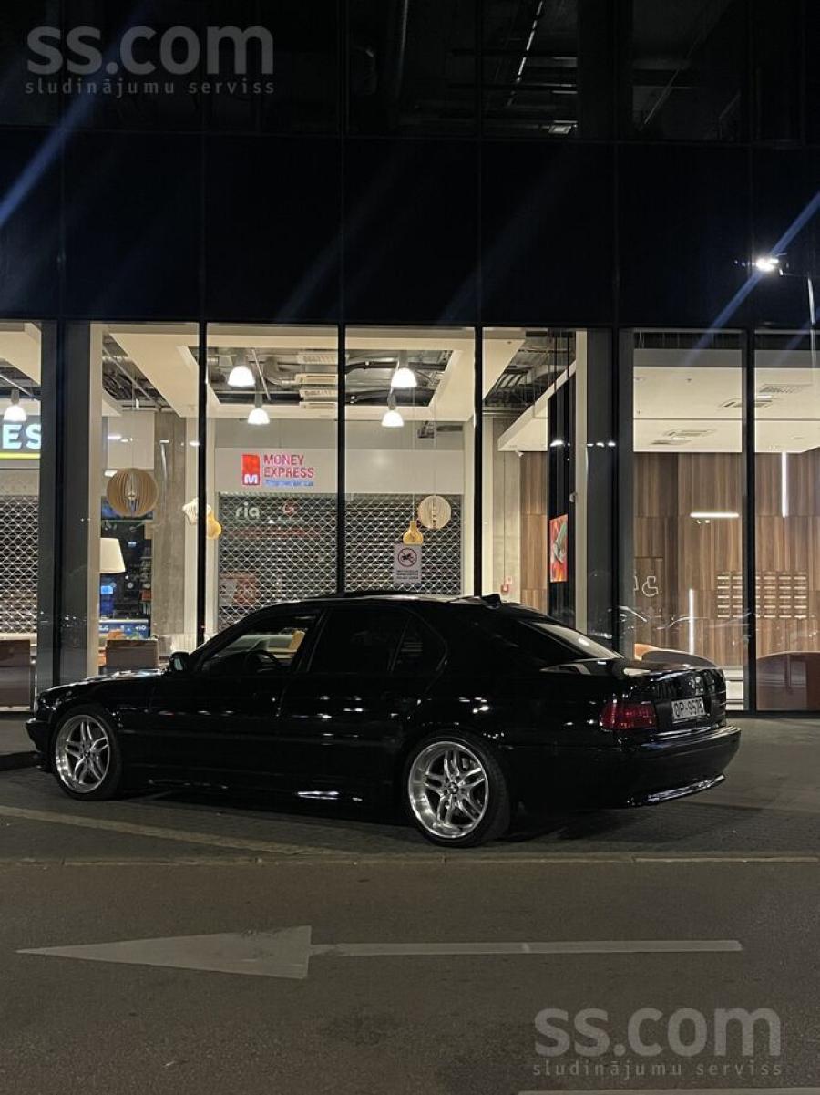 Black BMW 730 2001 in Riga, with an engine capacity of 3.00 L and mileage of 0 thousand km for 8400 €, photo 9 on AUTOMOTO.COM.LV