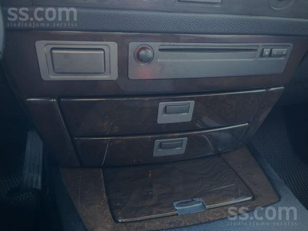 Melns BMW 730 2002 Rīga, ar dzinēja tilpumu 3.00 L un nobraukumu 480 tūkst. km par 2300 €, foto 11 vietnē AUTOMOTO.COM.LV