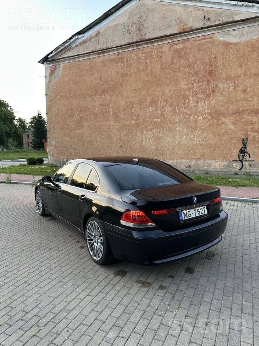 Black BMW 730 2002 in Daugavpils, with an engine capacity of 3.00 L and mileage of 0 thousand km for 2950 €, photo 3 on AUTOMOTO.COM.LV