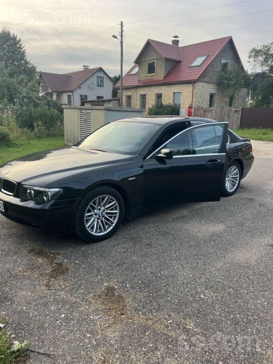 Black BMW 730 2002 in Kraslava, with an engine capacity of 3.00 L and mileage of 390 thousand km for 3750 €, photo 1 on AUTOMOTO.COM.LV