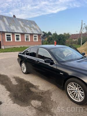 Black BMW 730 2002 in Kraslava, with an engine capacity of 3.00 L and mileage of 390 thousand km for 3750 €, photo 6 on AUTOMOTO.COM.LV