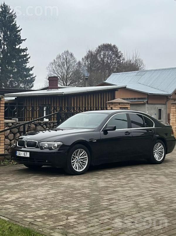Black BMW 730 2002 in Kraslava, with an engine capacity of 3.00 L and mileage of 393 thousand km for 3450 €, photo 3 on AUTOMOTO.COM.LV