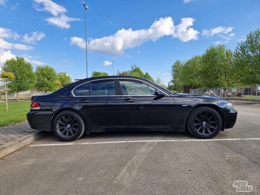 Black BMW 730 2003 in Marijampole, with an engine capacity of 3.00 L and mileage of 269 thousand km for 3500 €, photo 12 on AUTOMOTO.COM.LV