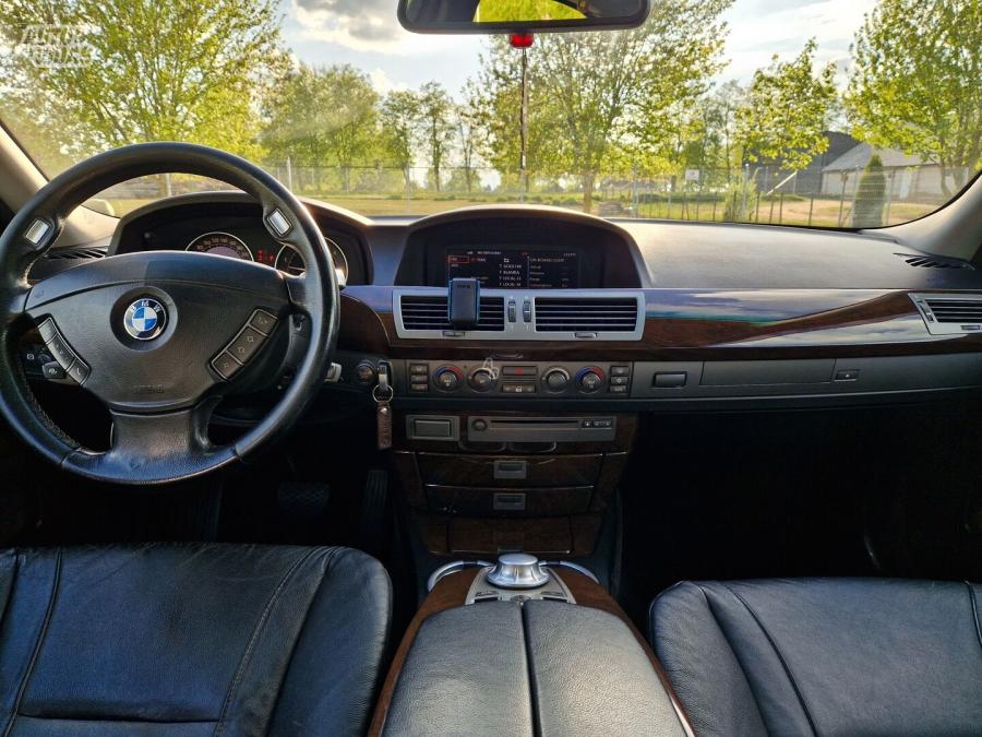 Black BMW 730 2003 in Marijampole, with an engine capacity of 3.00 L and mileage of 269 thousand km for 3500 €, photo 15 on AUTOMOTO.COM.LV