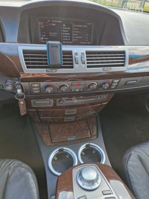 Black BMW 730 2003 in Marijampole, with an engine capacity of 3.00 L and mileage of 269 thousand km for 3500 €, photo 18 on AUTOMOTO.COM.LV