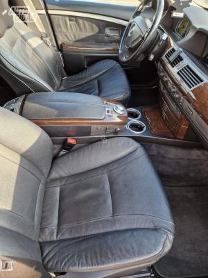 Black BMW 730 2003 in Marijampole, with an engine capacity of 3.00 L and mileage of 269 thousand km for 3500 €, photo 20 on AUTOMOTO.COM.LV
