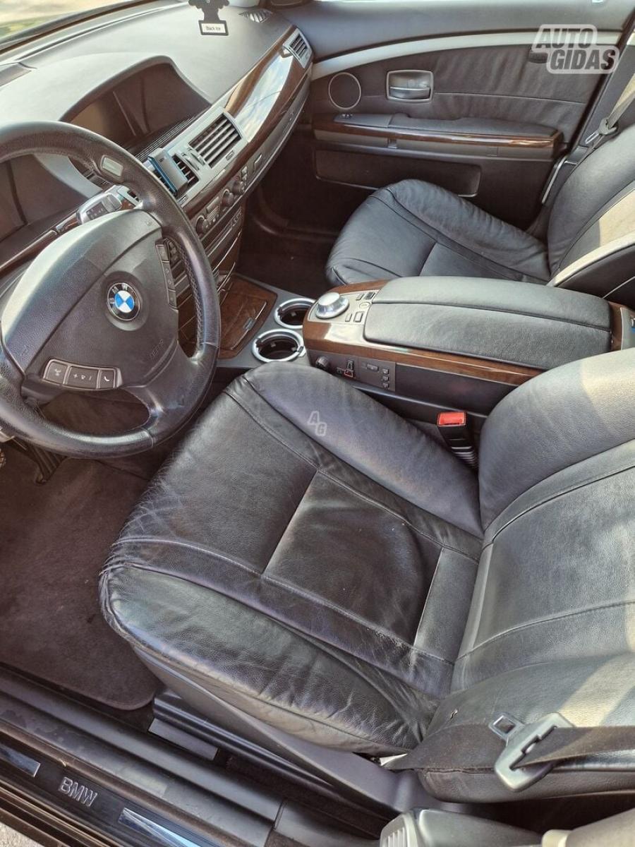 Black BMW 730 2003 in Marijampole, with an engine capacity of 3.00 L and mileage of 269 thousand km for 3500 €, photo 21 on AUTOMOTO.COM.LV