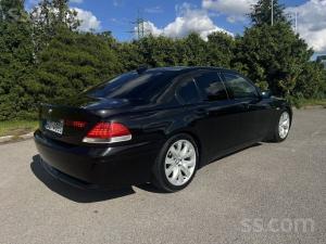 Black BMW 730 2003 in Riga, with an engine capacity of 3.00 L and mileage of 304 thousand km for 4700 €, photo 6 on AUTOMOTO.COM.LV