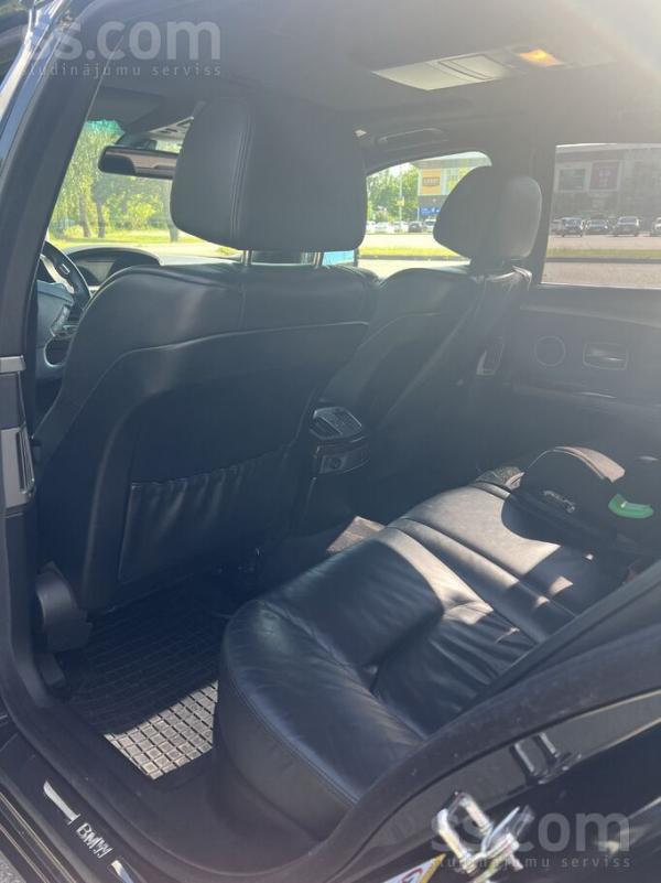 Melns BMW 730 2003 Rīga, ar dzinēja tilpumu 3.00 L un nobraukumu 304 tūkst. km par 4700 €, foto 10 vietnē AUTOMOTO.COM.LV