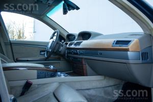 Melns BMW 730 2003 Jelgava, ar dzinēja tilpumu 3.00 L un nobraukumu 363 tūkst. km par 2600 €, foto 8 vietnē AUTOMOTO.COM.LV