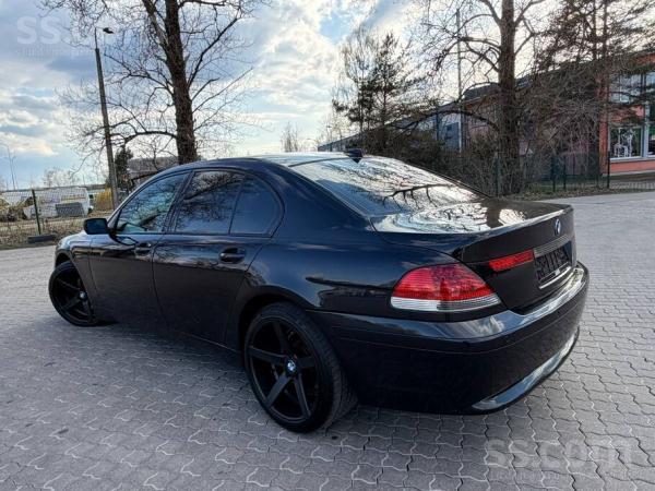 Melns BMW 730 2003 Rīga, ar dzinēja tilpumu 3.00 L un nobraukumu 0 tūkst. km par 3850 €, foto 2 vietnē AUTOMOTO.COM.LV