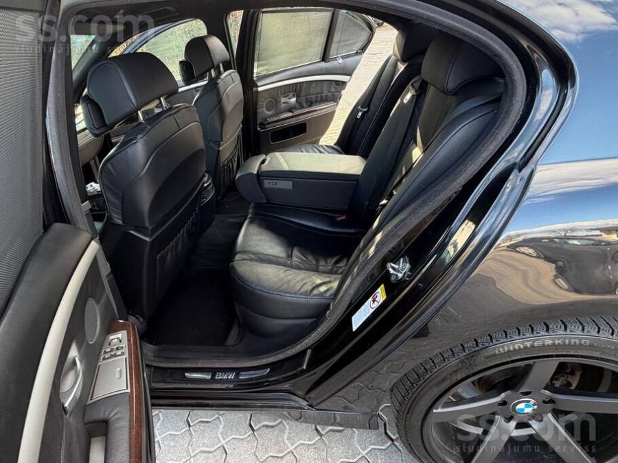 Melns BMW 730 2003 Rīga, ar dzinēja tilpumu 3.00 L un nobraukumu 0 tūkst. km par 3850 €, foto 21 vietnē AUTOMOTO.COM.LV
