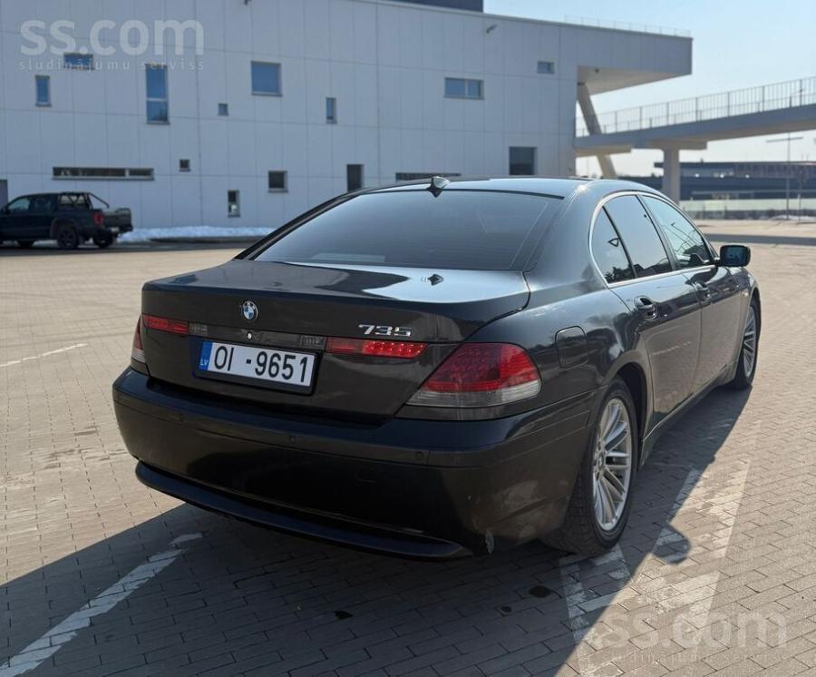 Melns BMW 730 2003 Rēzekne, ar dzinēja tilpumu 3.00 L un nobraukumu 637 tūkst. km par 2250 €, foto 5 vietnē AUTOMOTO.COM.LV