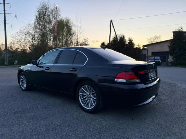 Melns BMW 730 2003 Rīga, ar dzinēja tilpumu 3.00 L un nobraukumu 391 tūkst. km par 2800 €, foto 3 vietnē AUTOMOTO.COM.LV
