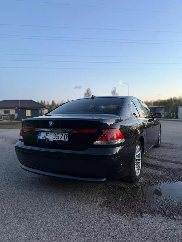 Melns BMW 730 2003 Rīga, ar dzinēja tilpumu 3.00 L un nobraukumu 391 tūkst. km par 2800 €, foto 6 vietnē AUTOMOTO.COM.LV