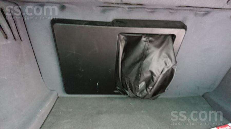 Melns BMW 730 2003 Rīga, ar dzinēja tilpumu 3.00 L un nobraukumu 310 tūkst. km par 3300 €, foto 10 vietnē AUTOMOTO.COM.LV