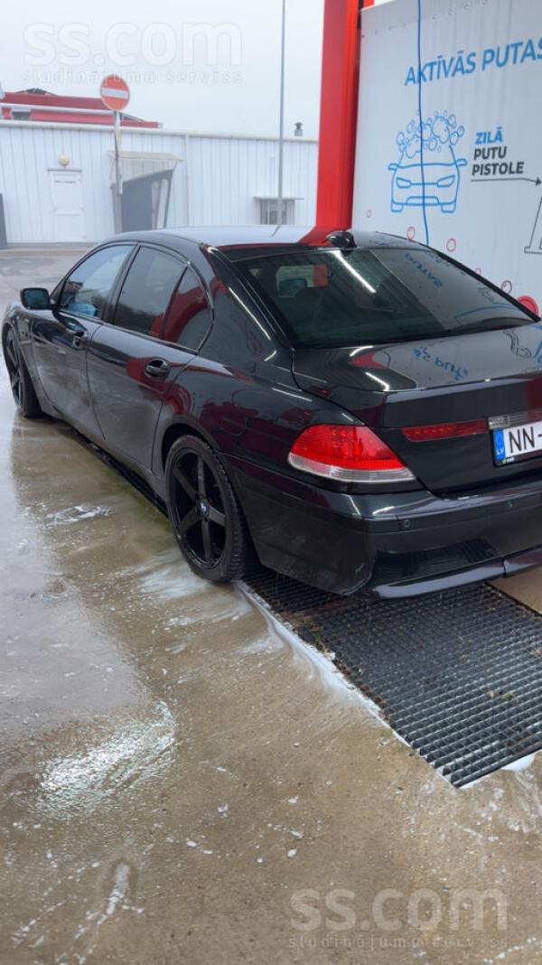 Melns BMW 730 2003 Bauska, ar dzinēja tilpumu 3.00 L un nobraukumu 257 tūkst. km par 3500 €, foto 5 vietnē AUTOMOTO.COM.LV