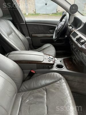 Melns BMW 730 2003 Valmiera, ar dzinēja tilpumu 3.00 L un nobraukumu 396 tūkst. km par 1600 €, foto 6 vietnē AUTOMOTO.COM.LV
