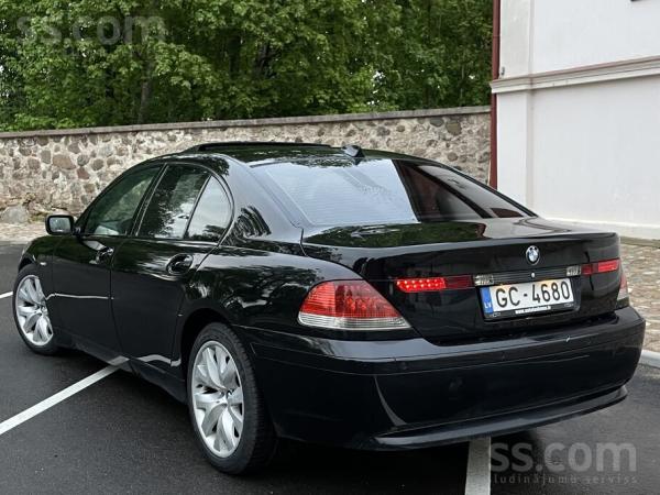 Black BMW 730 2004 in Daugavpils, with an engine capacity of 3.00 L and mileage of 0 thousand km for 5700 €, photo 2 on AUTOMOTO.COM.LV