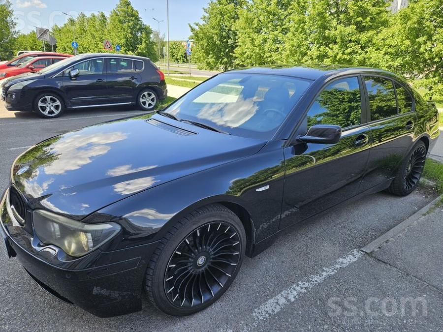 Black BMW 730 2004 in Riga, with an engine capacity of 3.00 L and mileage of 216 thousand km for 2250 €, photo 9 on AUTOMOTO.COM.LV