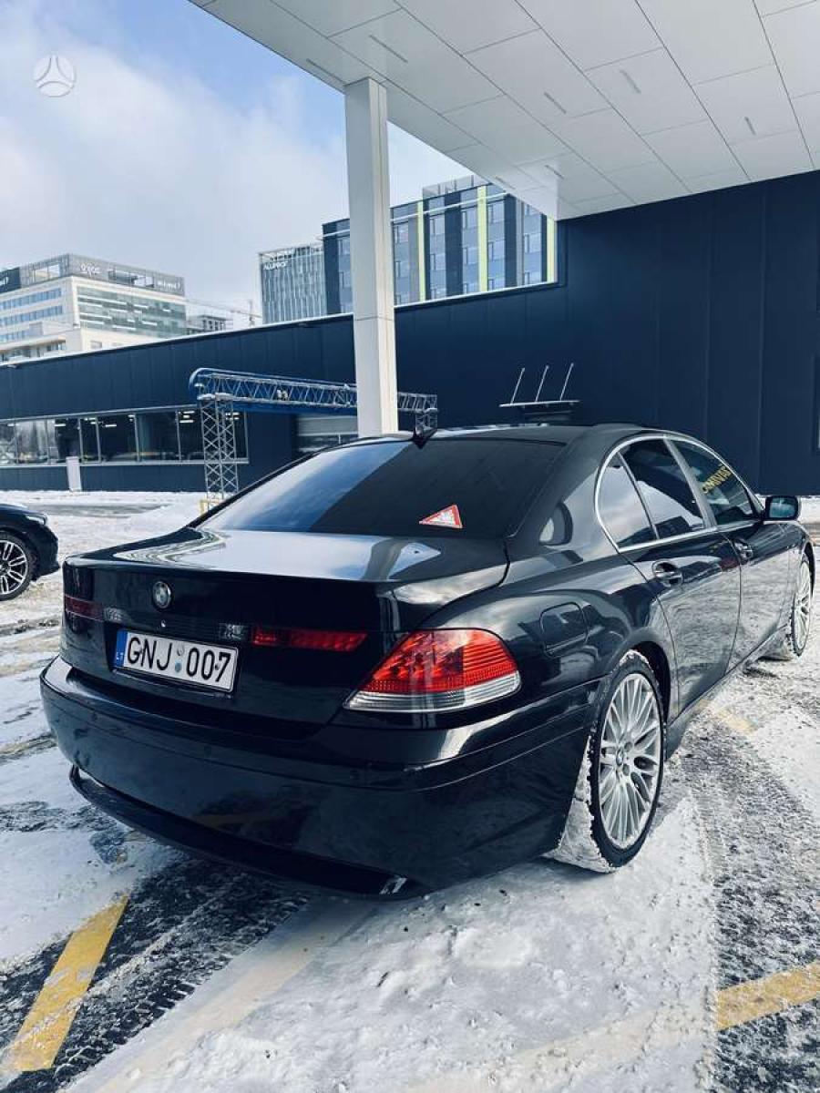 Melns BMW 730 2004 Viļņa, ar dzinēja tilpumu 3.00 L un nobraukumu 499 tūkst. km par 3650 €, foto 5 vietnē AUTOMOTO.COM.LV