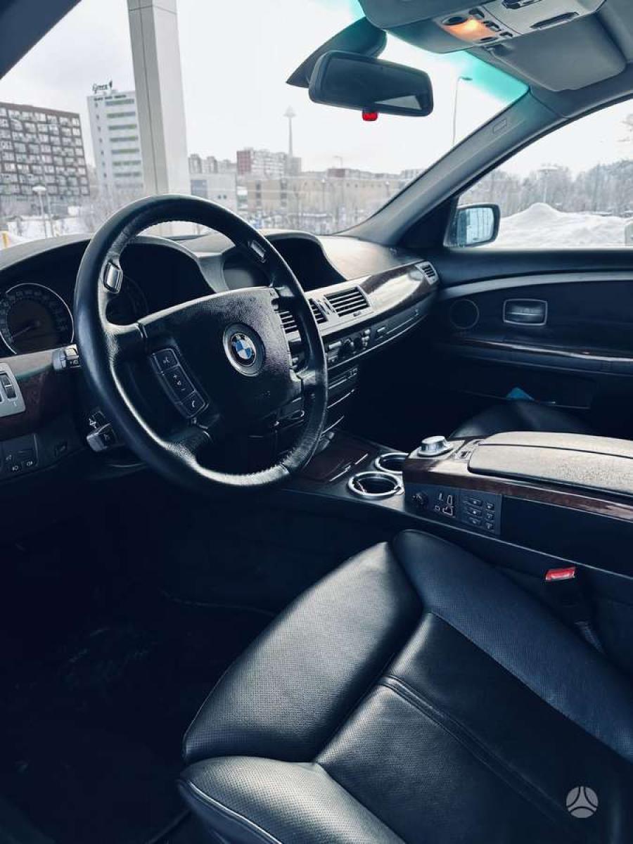 Melns BMW 730 2004 Viļņa, ar dzinēja tilpumu 3.00 L un nobraukumu 499 tūkst. km par 3650 €, foto 7 vietnē AUTOMOTO.COM.LV