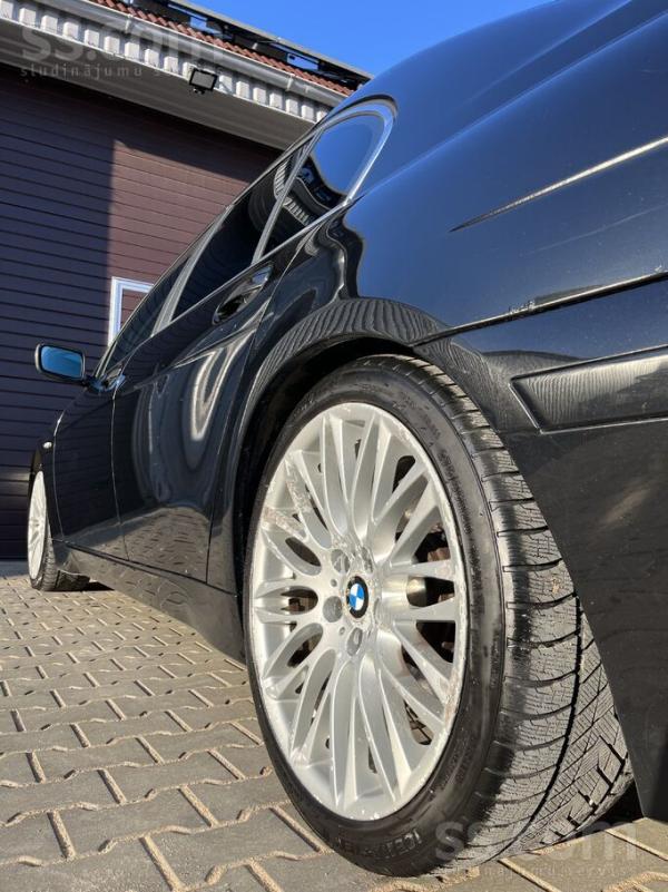 Melns BMW 730 2004 Dobele, ar dzinēja tilpumu 3.00 L un nobraukumu 0 tūkst. km par 3150 €, foto 5 vietnē AUTOMOTO.COM.LV