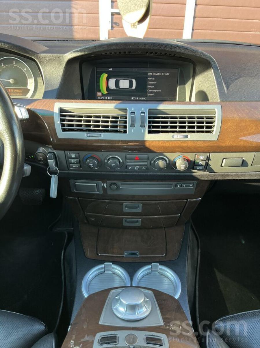 Melns BMW 730 2004 Dobele, ar dzinēja tilpumu 3.00 L un nobraukumu 0 tūkst. km par 3150 €, foto 15 vietnē AUTOMOTO.COM.LV