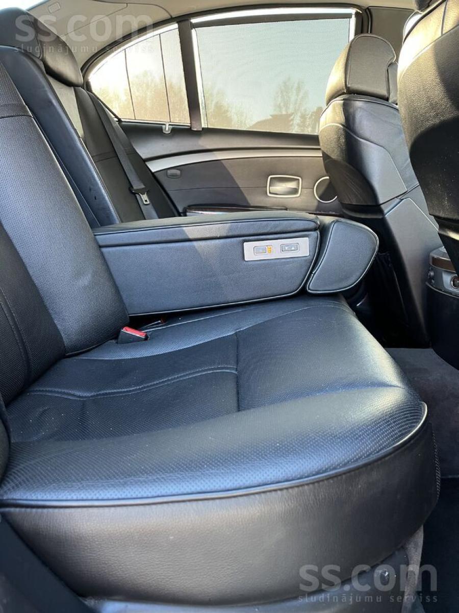 Melns BMW 730 2004 Dobele, ar dzinēja tilpumu 3.00 L un nobraukumu 0 tūkst. km par 3150 €, foto 16 vietnē AUTOMOTO.COM.LV