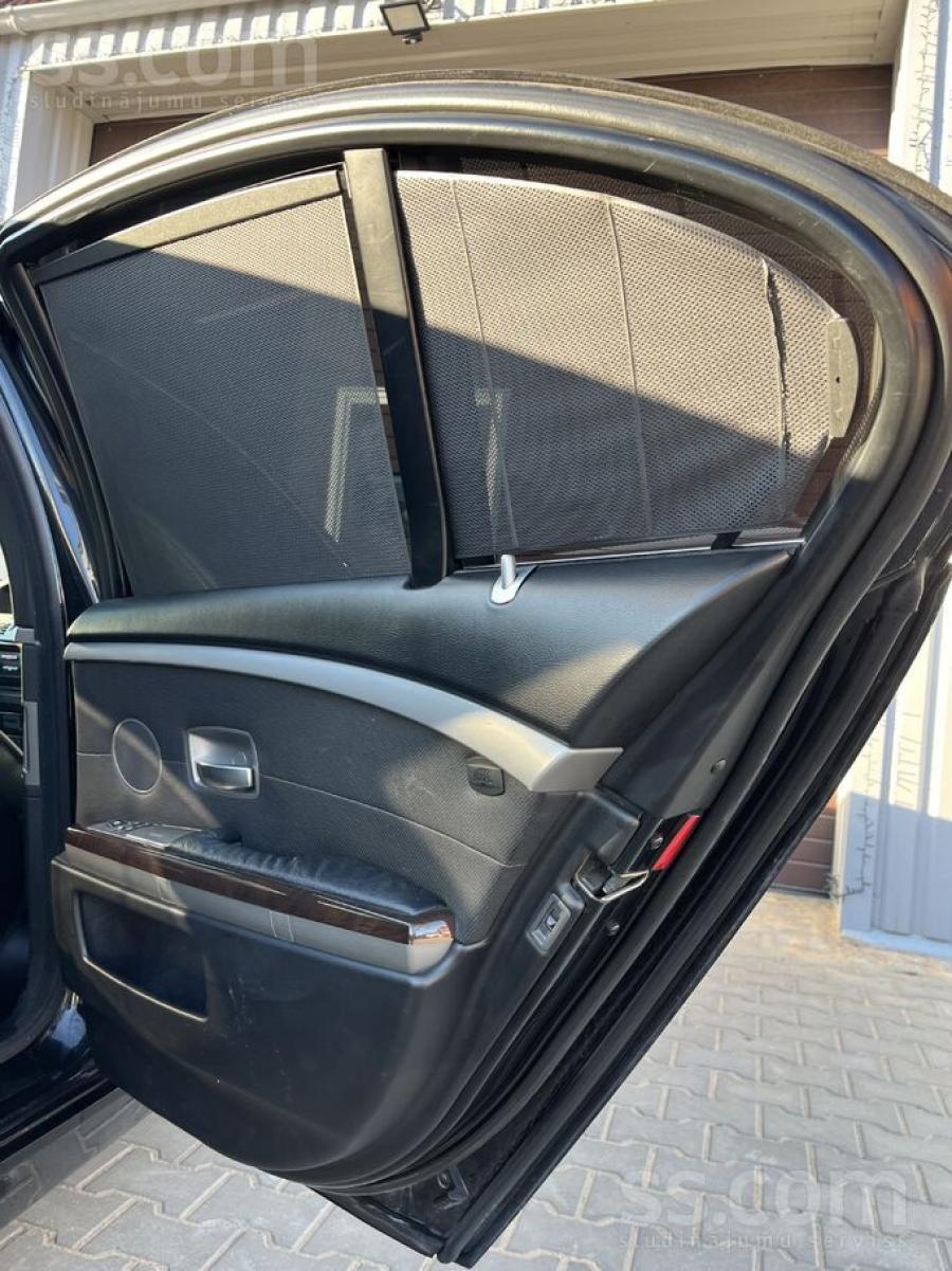 Melns BMW 730 2004 Dobele, ar dzinēja tilpumu 3.00 L un nobraukumu 0 tūkst. km par 3150 €, foto 17 vietnē AUTOMOTO.COM.LV