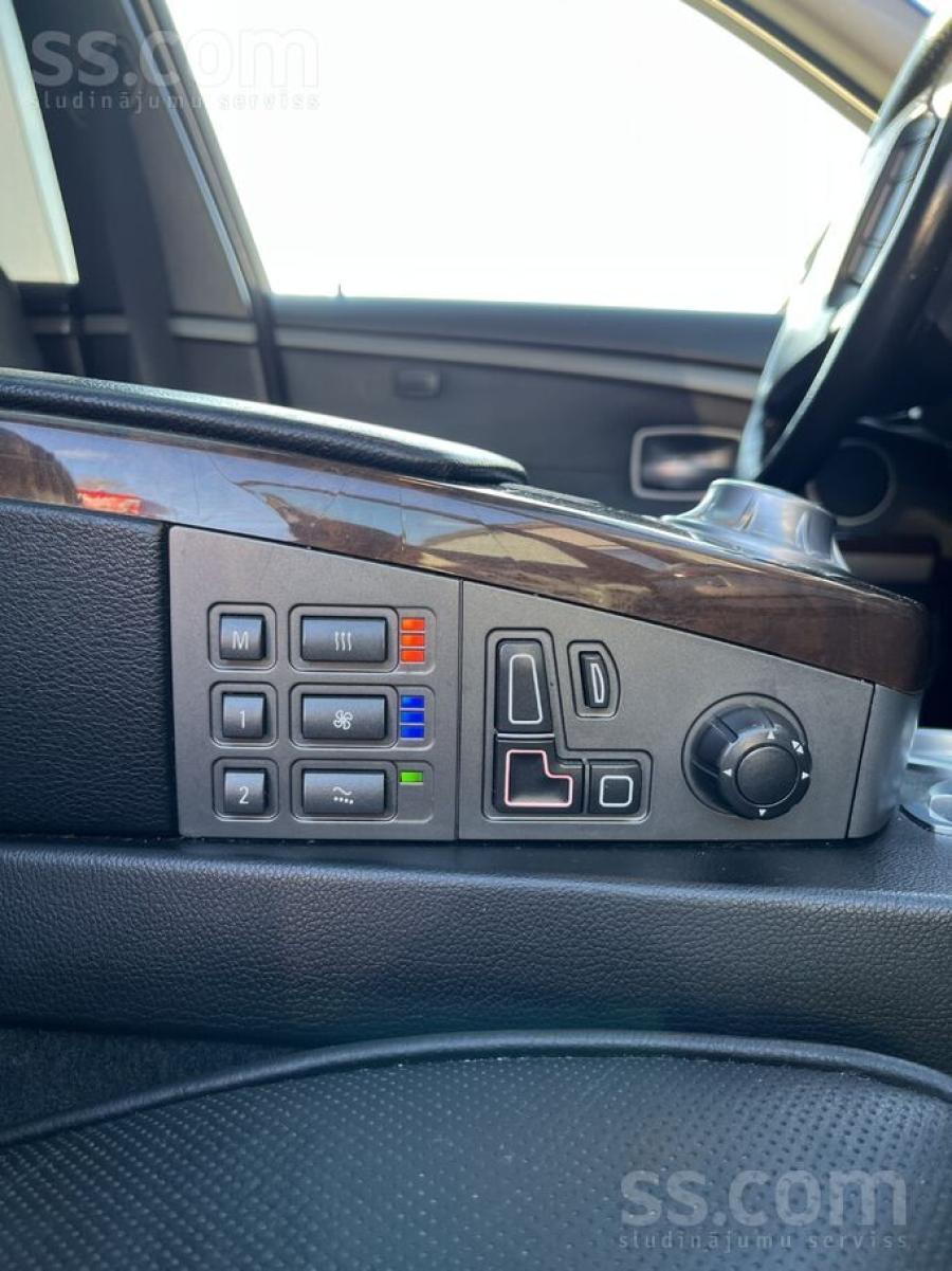 Melns BMW 730 2004 Dobele, ar dzinēja tilpumu 3.00 L un nobraukumu 0 tūkst. km par 3150 €, foto 22 vietnē AUTOMOTO.COM.LV