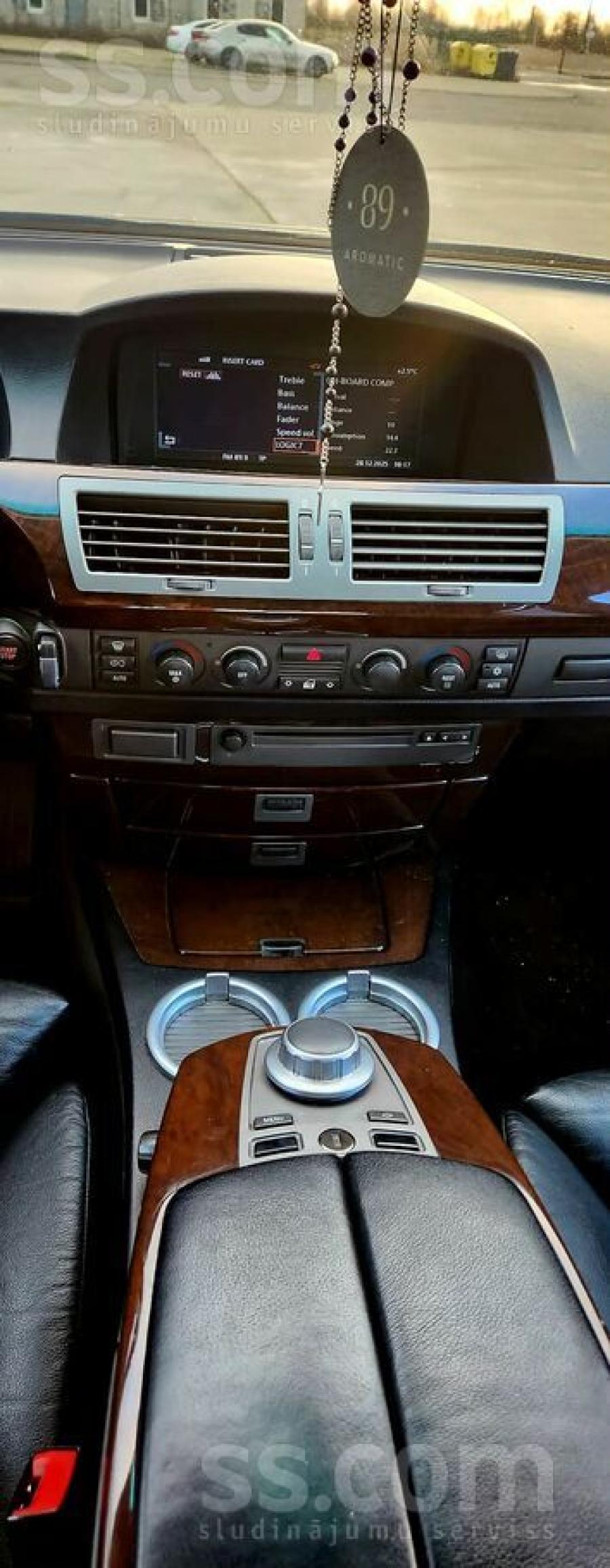 Melns BMW 730 2004 Liepāja, ar dzinēja tilpumu 3.00 L un nobraukumu 413 tūkst. km par 3950 €, foto 7 vietnē AUTOMOTO.COM.LV