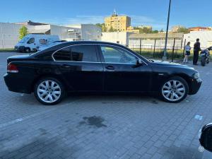 Melns BMW 730 2004 Viļņa, ar dzinēja tilpumu 2.99 L un nobraukumu 350 tūkst. km par 1750 €, foto 4 vietnē AUTOMOTO.COM.LV