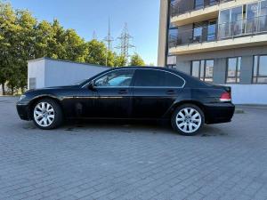 Melns BMW 730 2004 Viļņa, ar dzinēja tilpumu 2.99 L un nobraukumu 350 tūkst. km par 1750 €, foto 5 vietnē AUTOMOTO.COM.LV