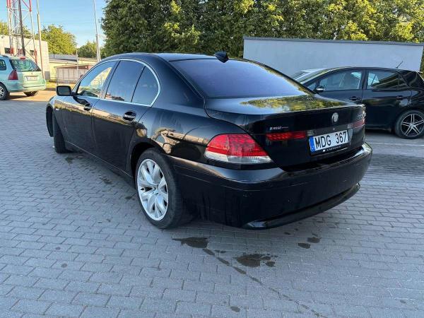 Black BMW 730 2004 in Vilnius, with an engine capacity of 2.99 L and mileage of 350 thousand km for 1750 €, photo 6 on AUTOMOTO.COM.LV