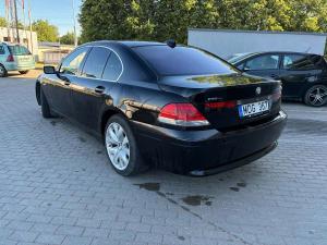 Melns BMW 730 2004 Viļņa, ar dzinēja tilpumu 2.99 L un nobraukumu 350 tūkst. km par 1750 €, foto 7 vietnē AUTOMOTO.COM.LV