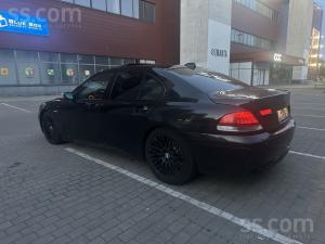 Melns BMW 730 2004 Rīga, ar dzinēja tilpumu 3.00 L un nobraukumu 306 tūkst. km par 3500 €, foto  vietnē AUTOMOTO.COM.LV