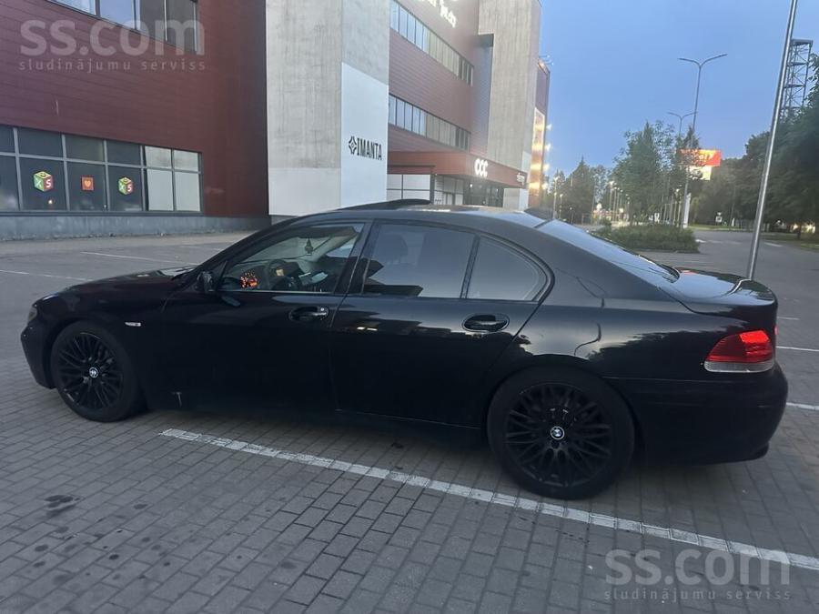Melns BMW 730 2004 Rīga, ar dzinēja tilpumu 3.00 L un nobraukumu 306 tūkst. km par 3500 €, foto 4 vietnē AUTOMOTO.COM.LV