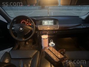 Melns BMW 730 2004 Rīga, ar dzinēja tilpumu 3.00 L un nobraukumu 306 tūkst. km par 3500 €, foto 5 vietnē AUTOMOTO.COM.LV