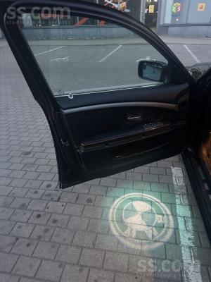 Melns BMW 730 2004 Rīga, ar dzinēja tilpumu 3.00 L un nobraukumu 306 tūkst. km par 3500 €, foto 10 vietnē AUTOMOTO.COM.LV
