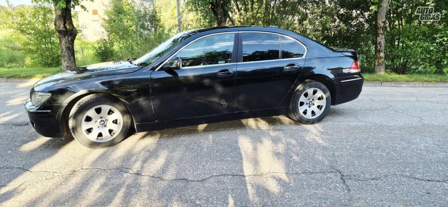 Melns BMW 730 2004 Kauņa, ar dzinēja tilpumu 3.00 L un nobraukumu 392 tūkst. km par 2500 €, foto 6 vietnē AUTOMOTO.COM.LV