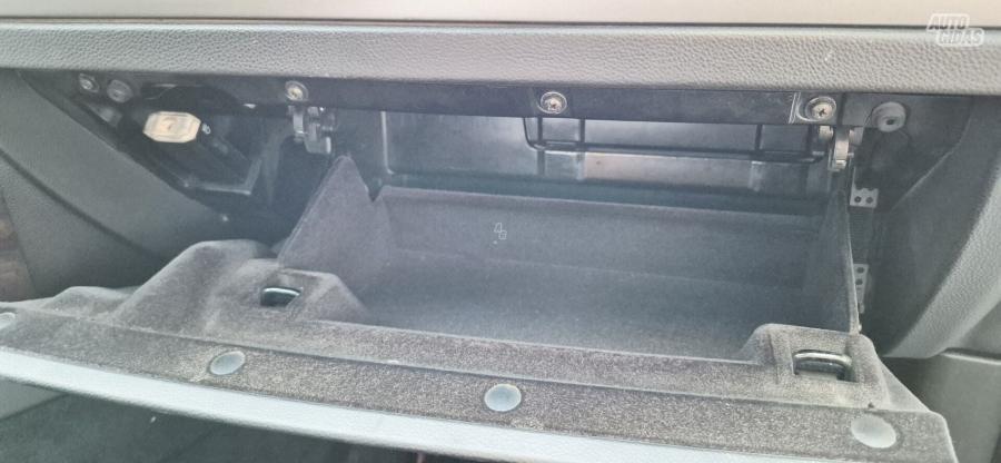 Melns BMW 730 2004 Kauņa, ar dzinēja tilpumu 3.00 L un nobraukumu 392 tūkst. km par 2500 €, foto 21 vietnē AUTOMOTO.COM.LV