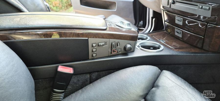 Melns BMW 730 2004 Kauņa, ar dzinēja tilpumu 3.00 L un nobraukumu 392 tūkst. km par 2500 €, foto 22 vietnē AUTOMOTO.COM.LV