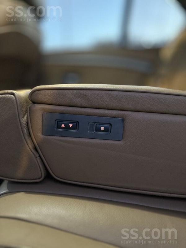Melns BMW 730 2004 Rīga, ar dzinēja tilpumu 3.00 L un nobraukumu 342 tūkst. km par 4200 €, foto 9 vietnē AUTOMOTO.COM.LV