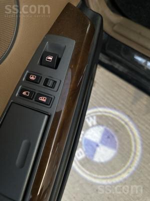 Melns BMW 730 2004 Rīga, ar dzinēja tilpumu 3.00 L un nobraukumu 342 tūkst. km par 4200 €, foto 21 vietnē AUTOMOTO.COM.LV