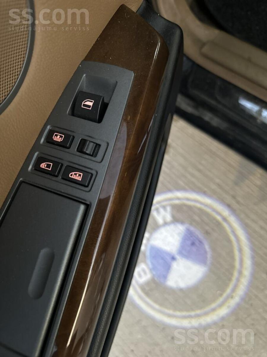 Melns BMW 730 2004 Rīga, ar dzinēja tilpumu 3.00 L un nobraukumu 342 tūkst. km par 4200 €, foto 21 vietnē AUTOMOTO.COM.LV