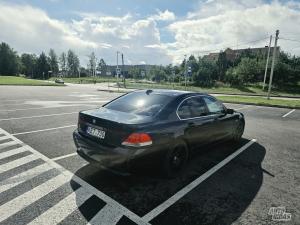 Melns BMW 730 2004 Kauņa, ar dzinēja tilpumu 3.00 L un nobraukumu 470 tūkst. km par 1999 €, foto 5 vietnē AUTOMOTO.COM.LV