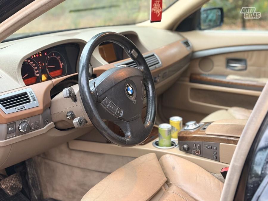 Black BMW 730 2004 in Vilnius, with an engine capacity of 3.00 L and mileage of 550 thousand km for 1000 €, photo 8 on AUTOMOTO.COM.LV