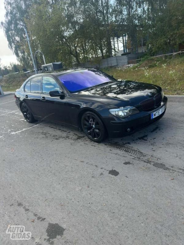 BMW 730 2004 Panevēža vietnē Melns BMW 730 2004 Panevēža, ar dzinēja tilpumu 3.00 L un nobraukumu 440 tūkst. km par 3500 €, foto 4 vietnē AUTOMOTO.COM.LV