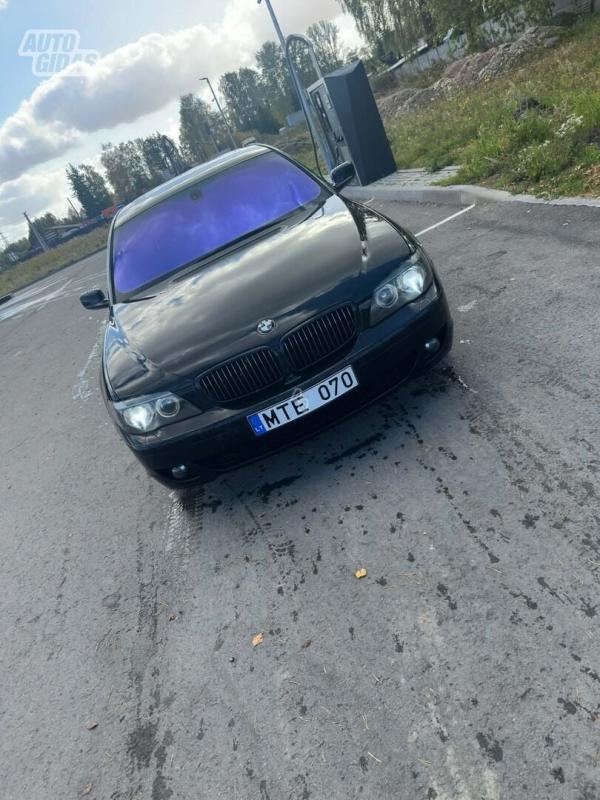 BMW 730 2004 Panevēža vietnē Melns BMW 730 2004 Panevēža, ar dzinēja tilpumu 3.00 L un nobraukumu 440 tūkst. km par 3500 €, foto 9 vietnē AUTOMOTO.COM.LV
